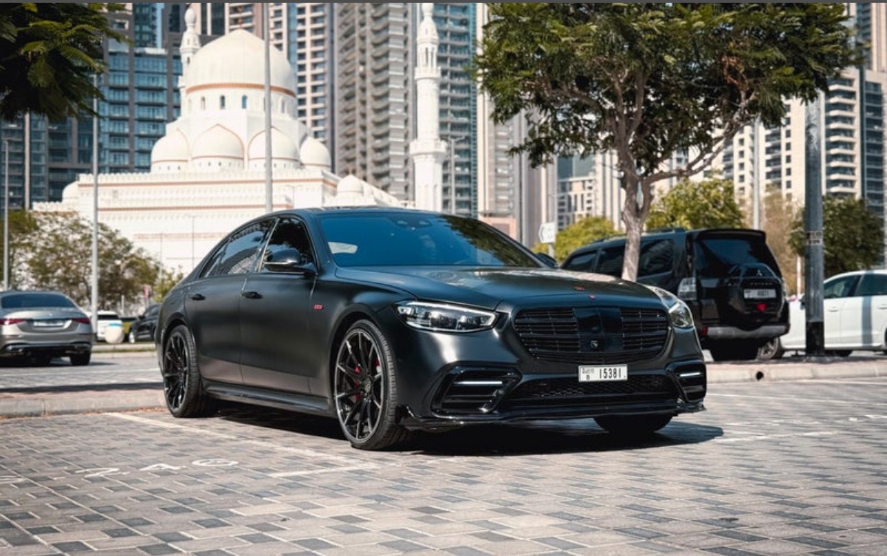 Rent MERCEDES BRABUS S 580 () Matte Black (MATTE BLACK) 2022 in Dubai ...